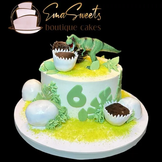 Naples Custom Cakes and Designs | Ema Sweets